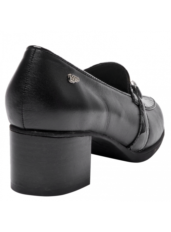 Zapatos de charol para mujer 16HRS: elegancia y confort